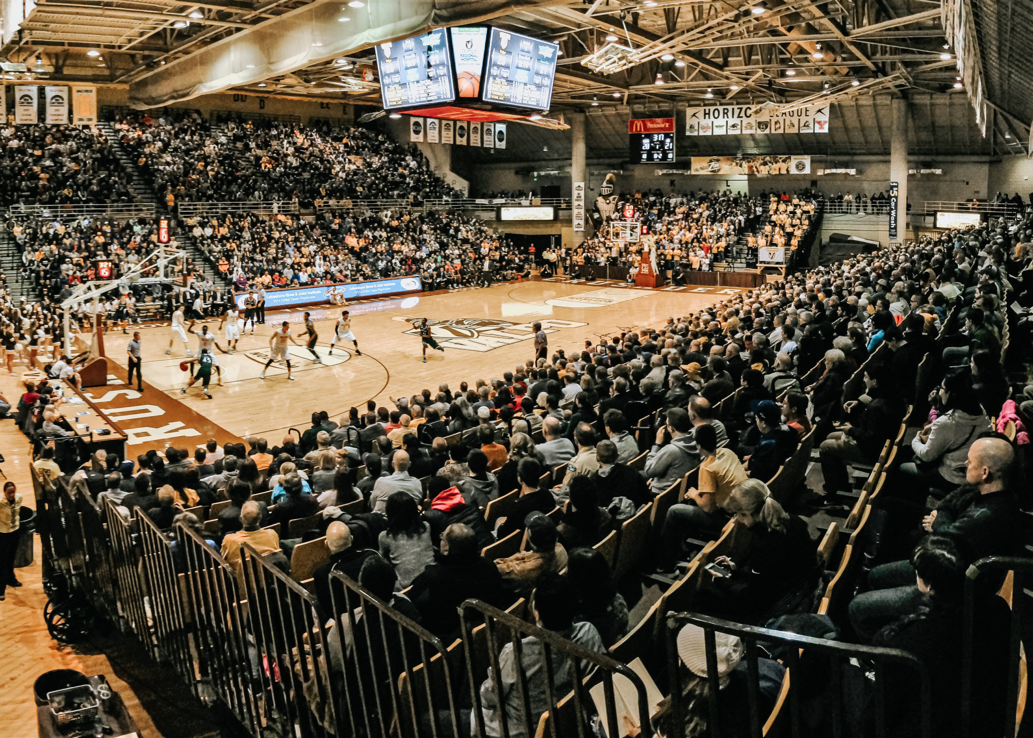 Valparaiso University | Athleticademix