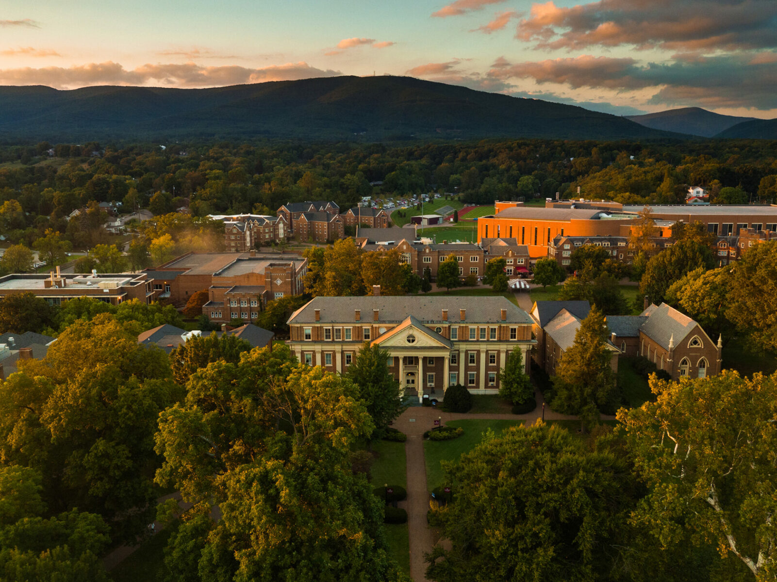 Roanoke College | Athleticademix